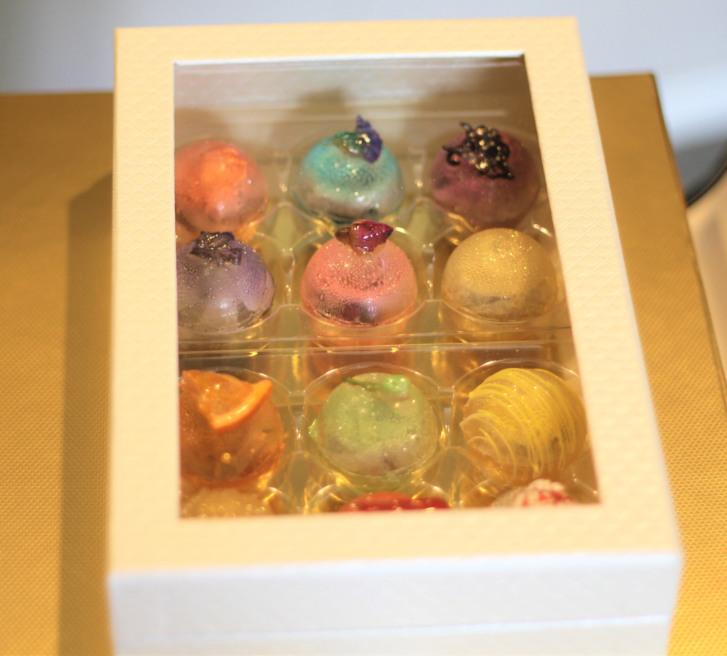 Tea globes® gift box: luxurious tea bombs, unique tea gifts