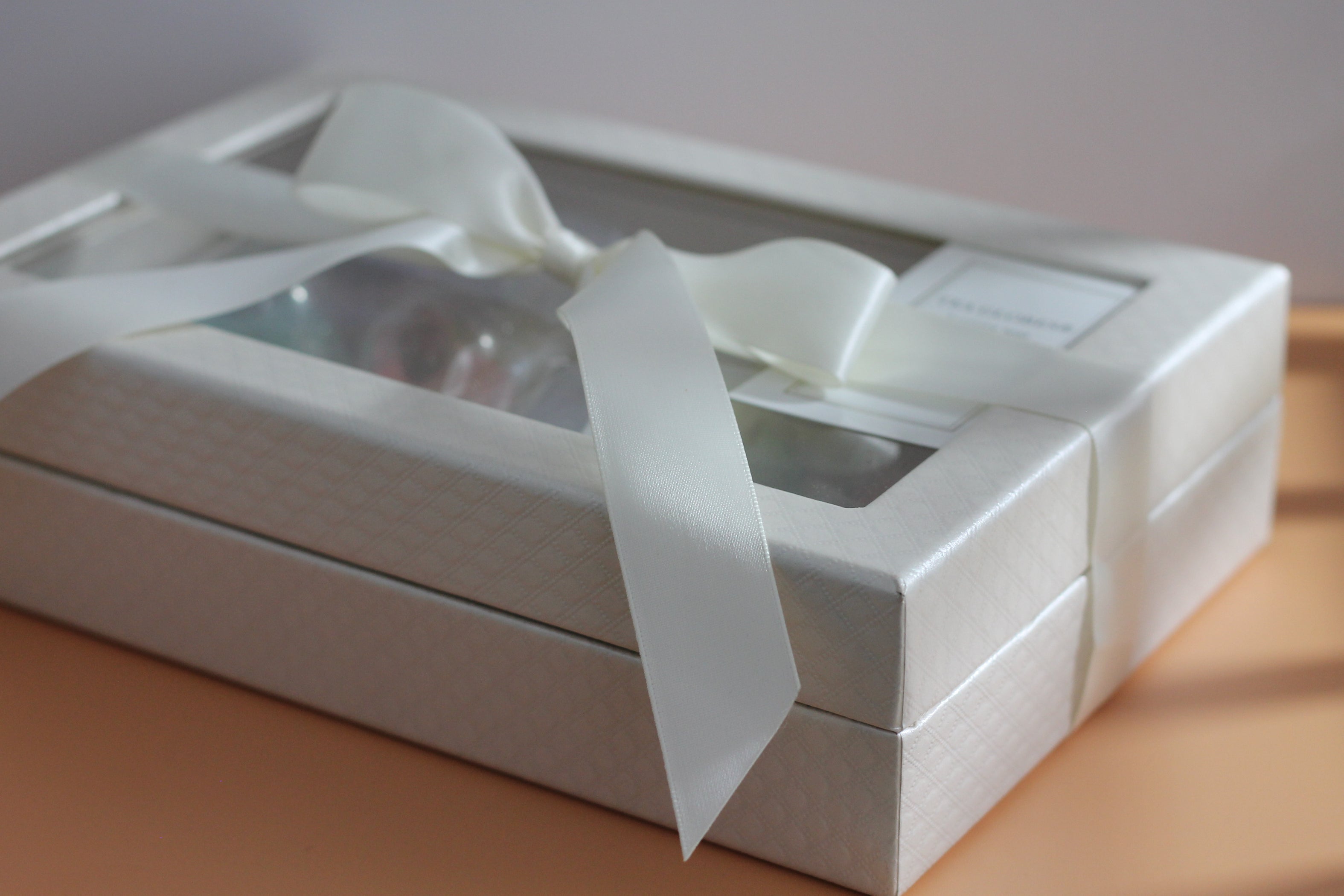 Tea globes® gift box: luxurious tea bombs, unique tea gifts